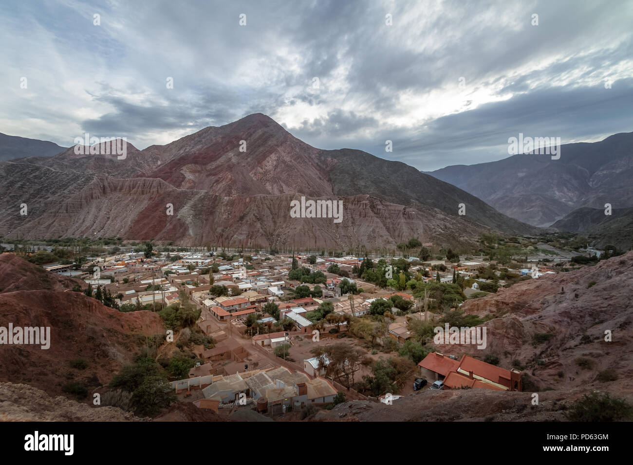 Aerial view of town desert hi-res stock photography and images - Alamy
