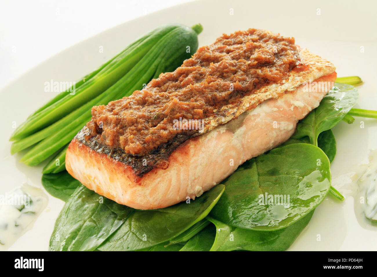 Plated salmon main hi-res stock photography and images - Alamy