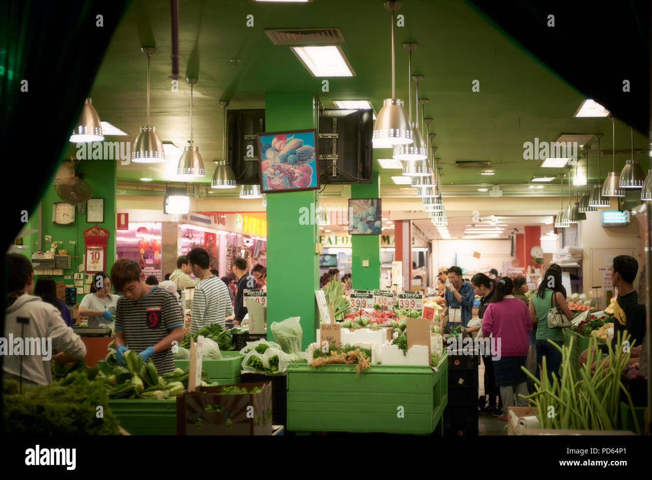 Springvale produce market stalls Stock Photo - Alamy