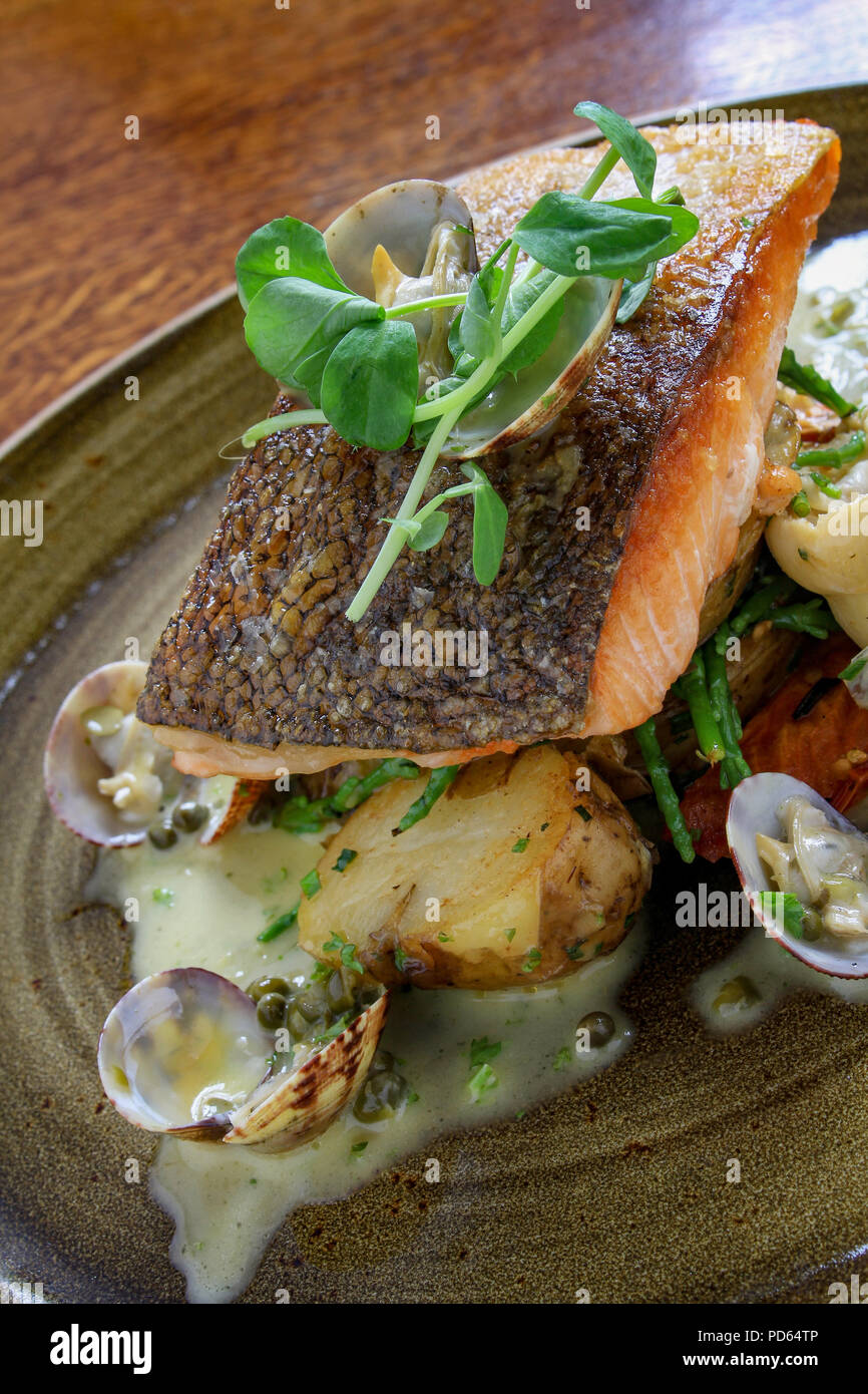 plated salmon steak meal Stock Photo - Alamy