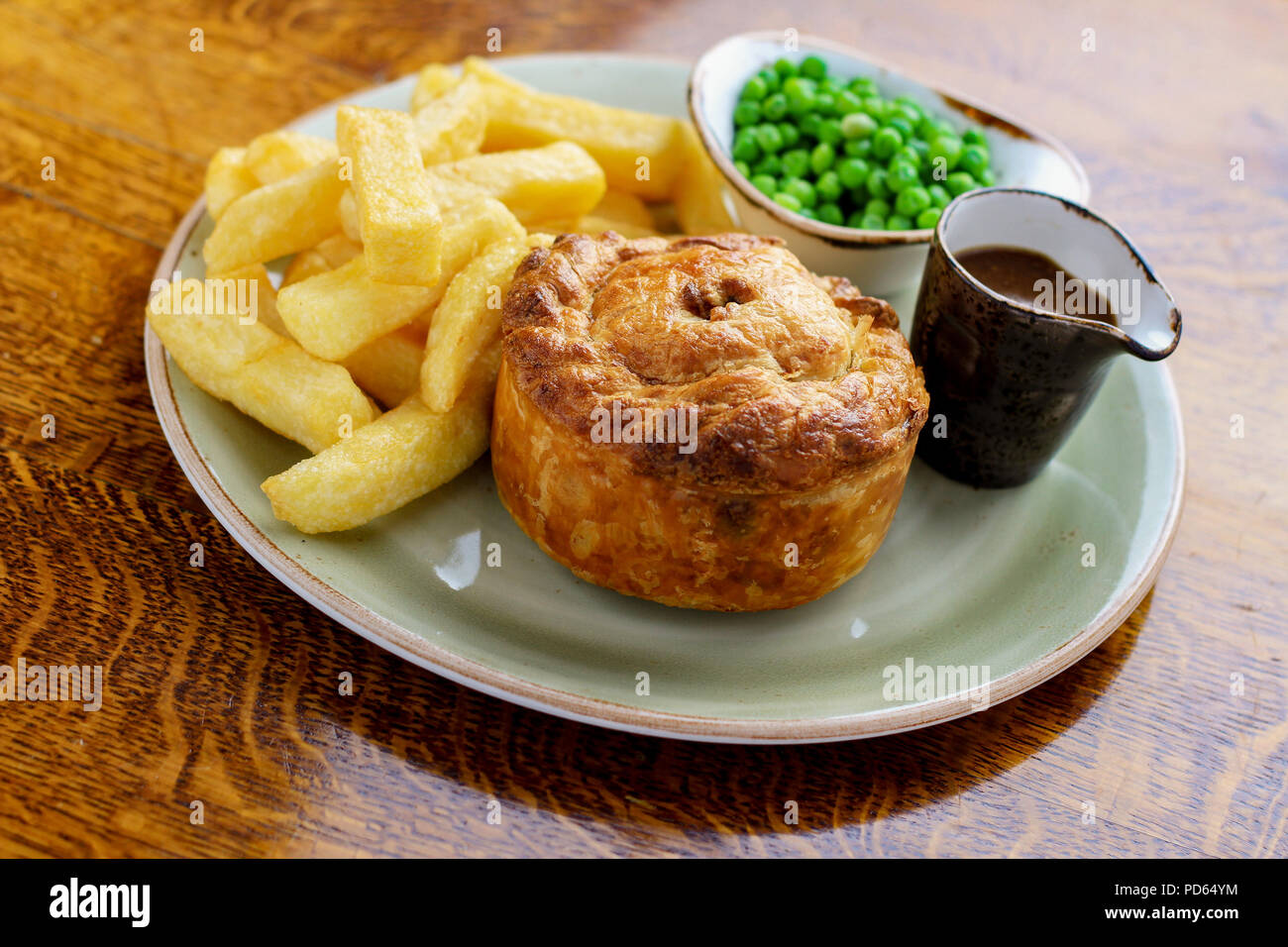 Steak beef pie chips fries hi-res stock photography and images - Alamy