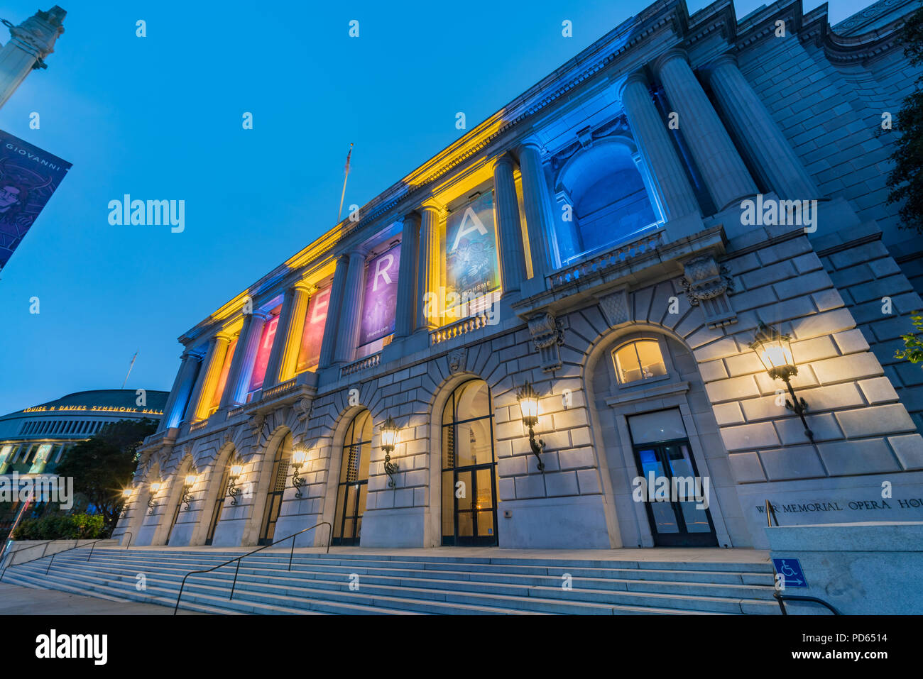 San francisco opera house hi-res stock photography and images - Alamy