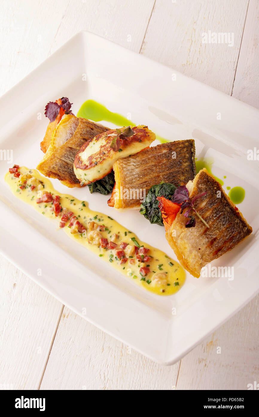 plated fish meal Stock Photo - Alamy