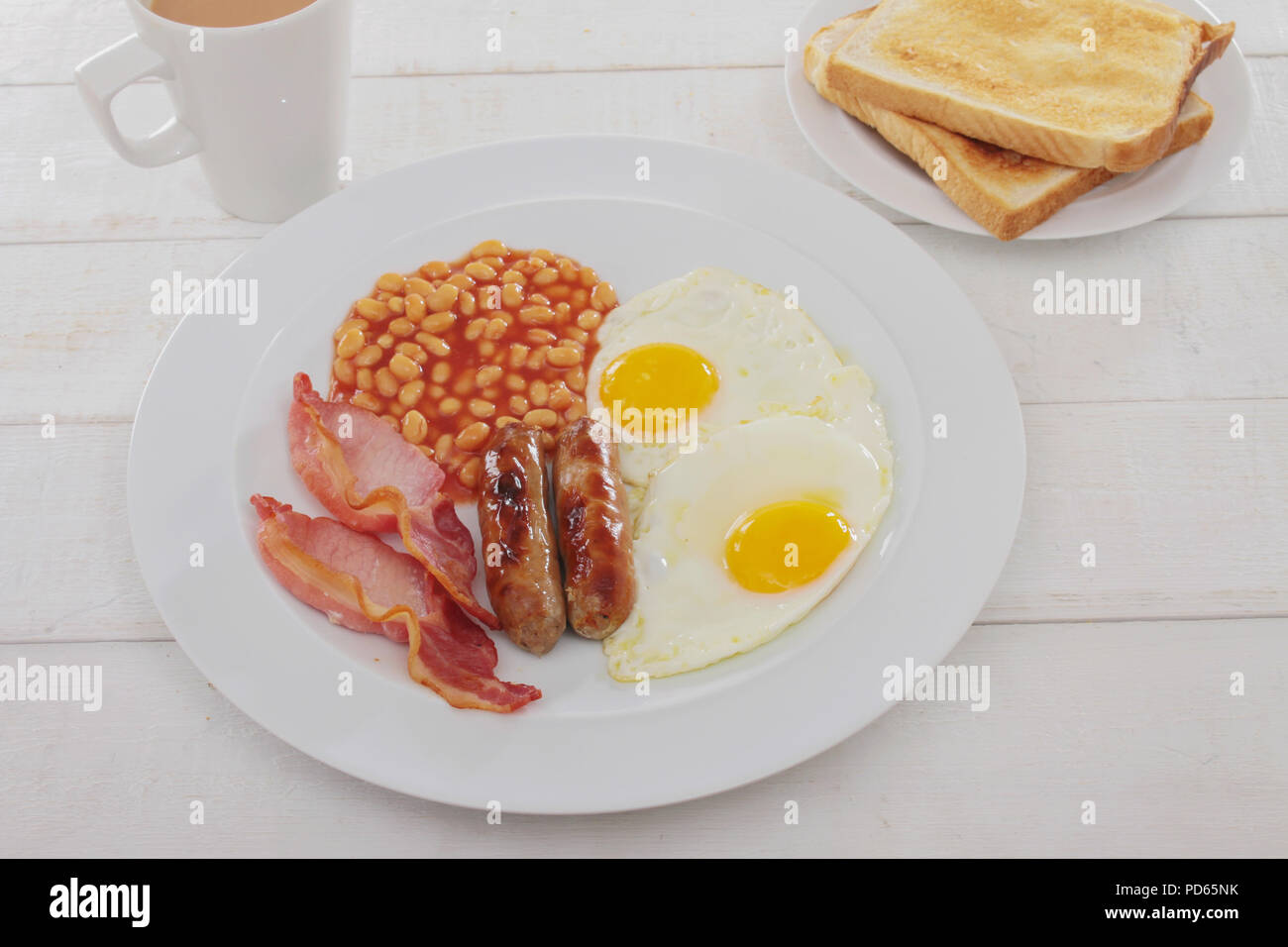 traditional cooked full English breakfast Stock Photo - Alamy