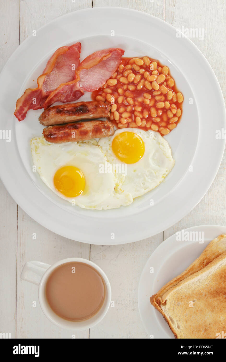 traditional cooked full English breakfast Stock Photo - Alamy