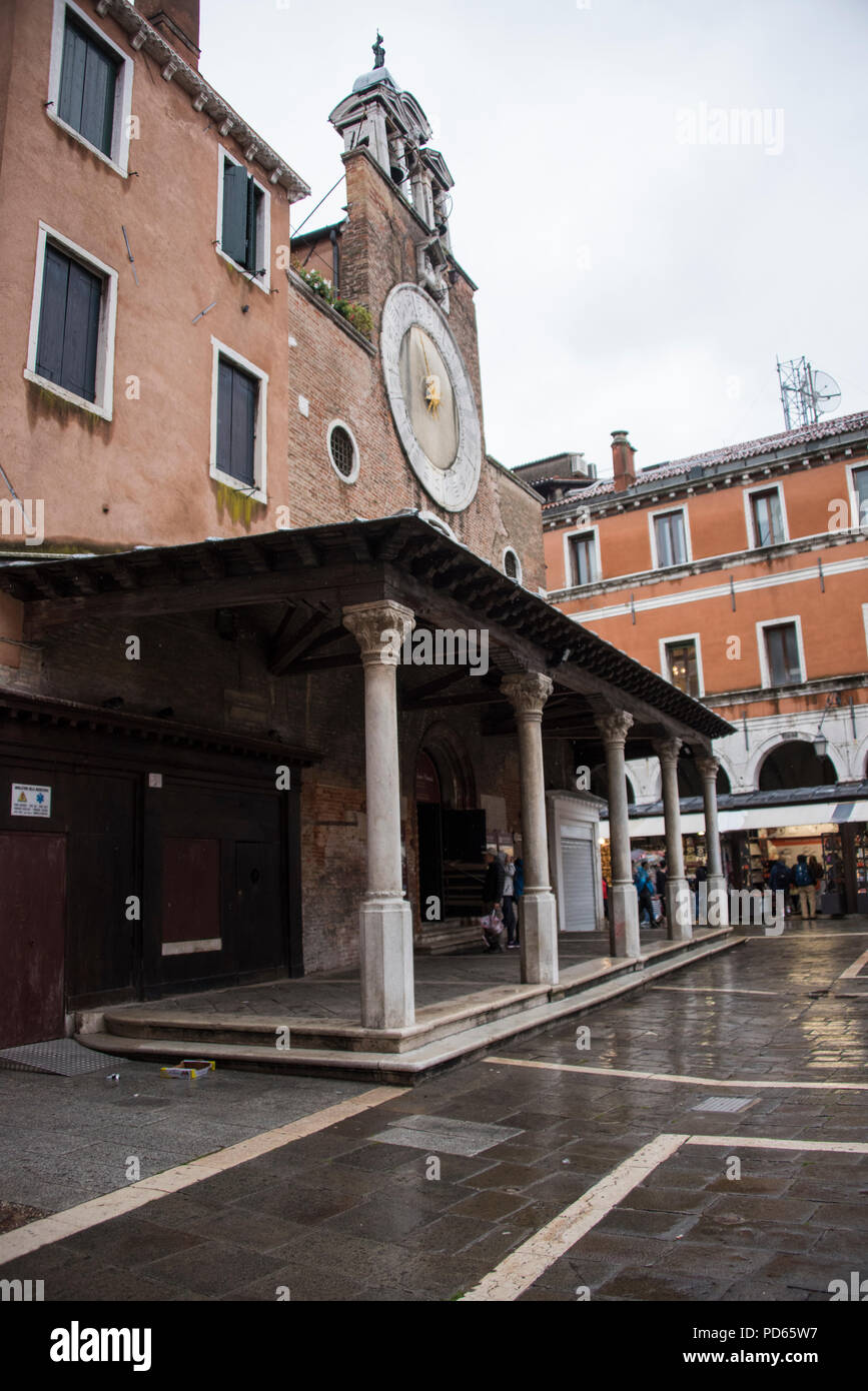 15th century clock hi-res stock photography and images - Alamy