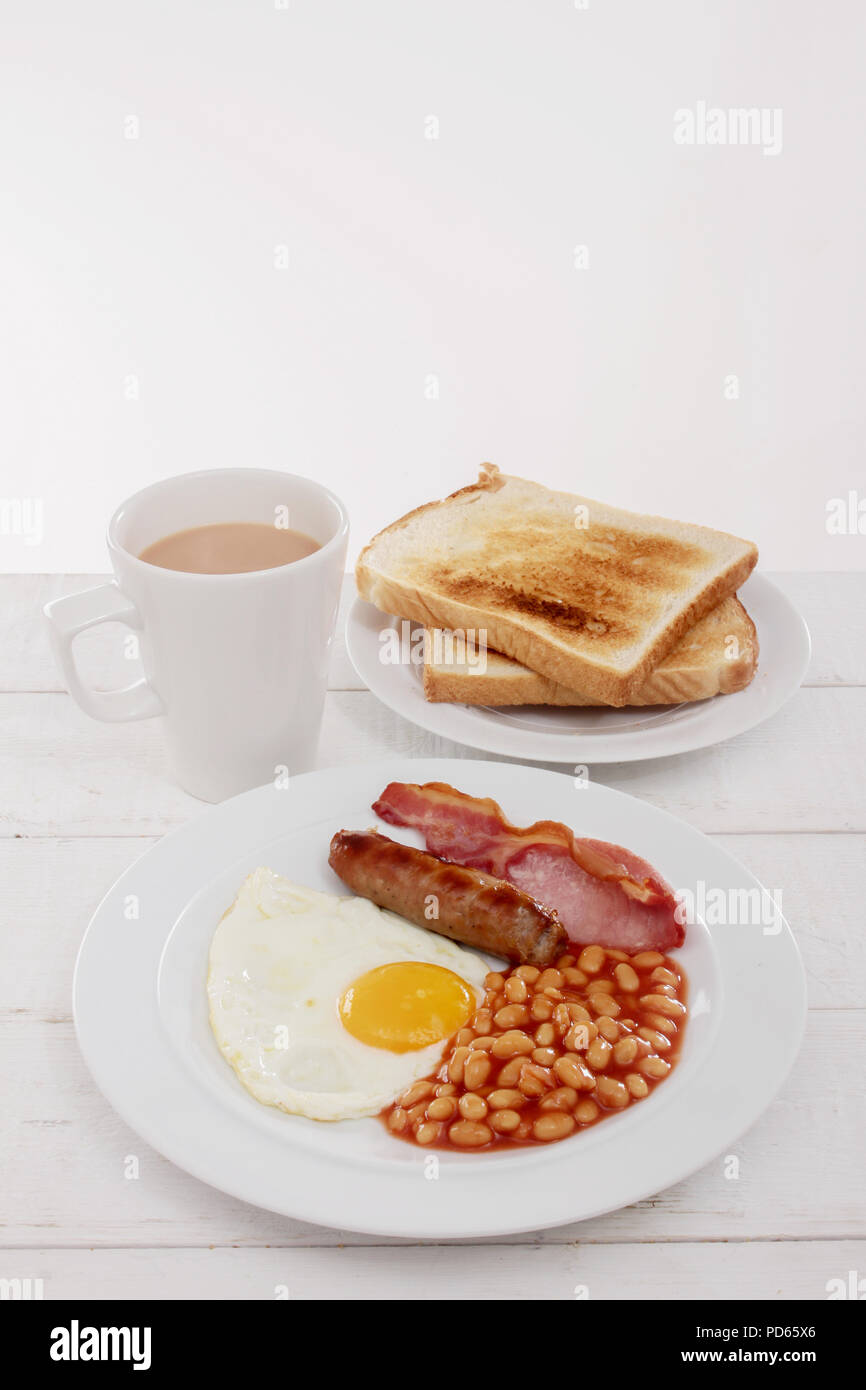 traditional cooked full English breakfast Stock Photo - Alamy