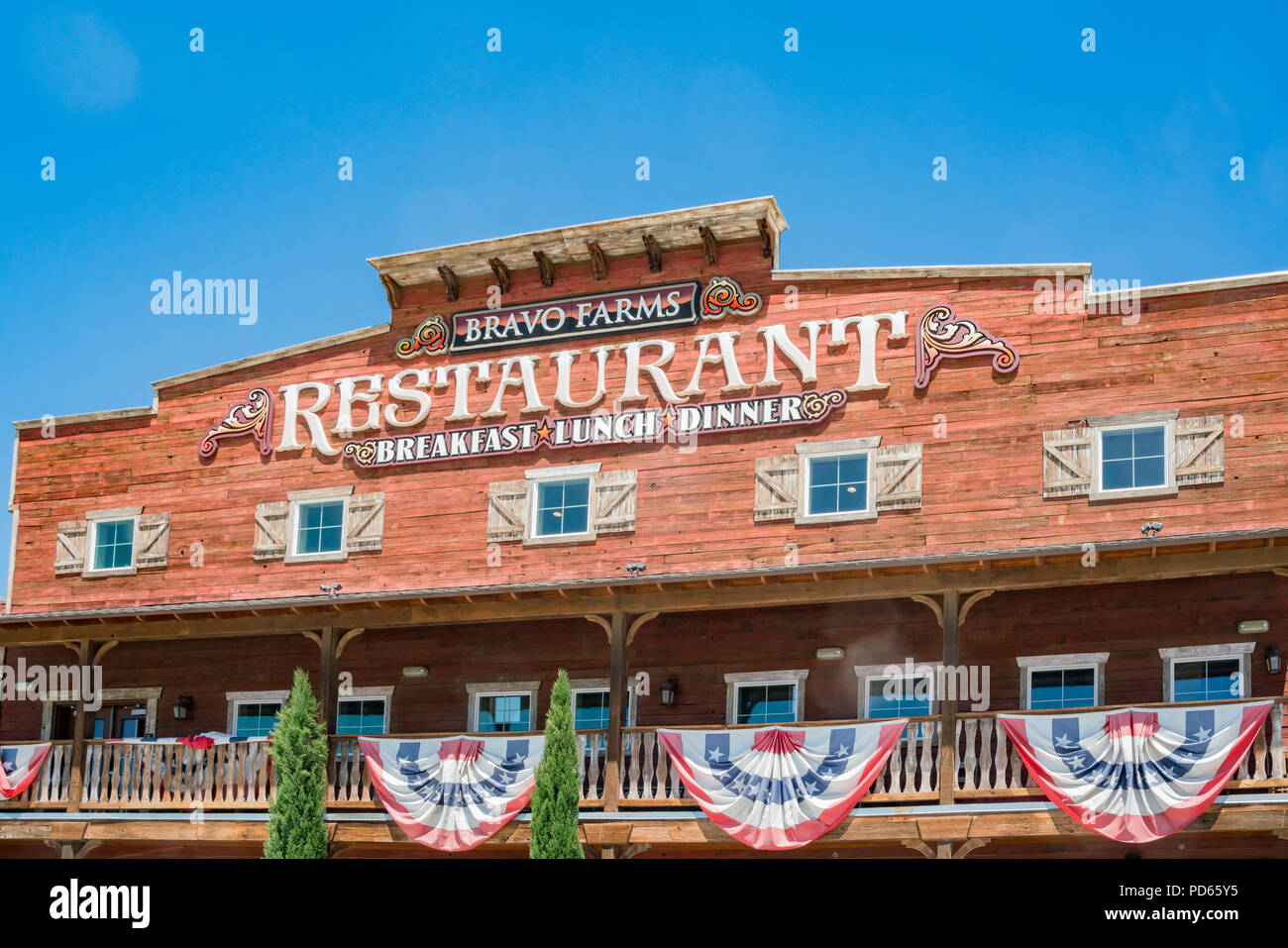 Los Angeles, MAY 21: Some shops in rest area on MAY 21, 2017 at Los ...