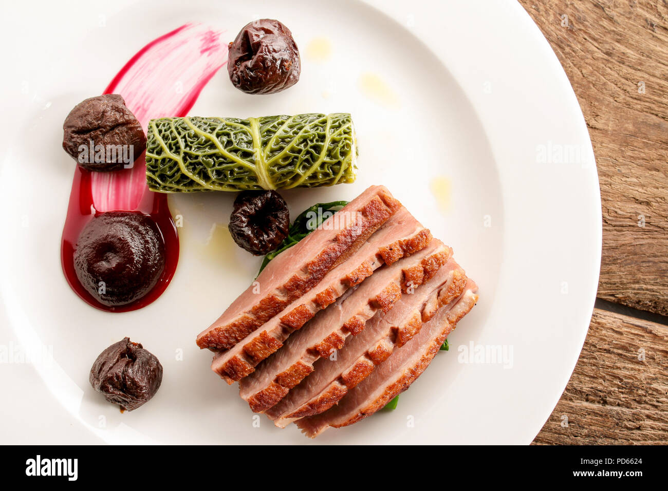 Plated duck dinner hi-res stock photography and images - Alamy
