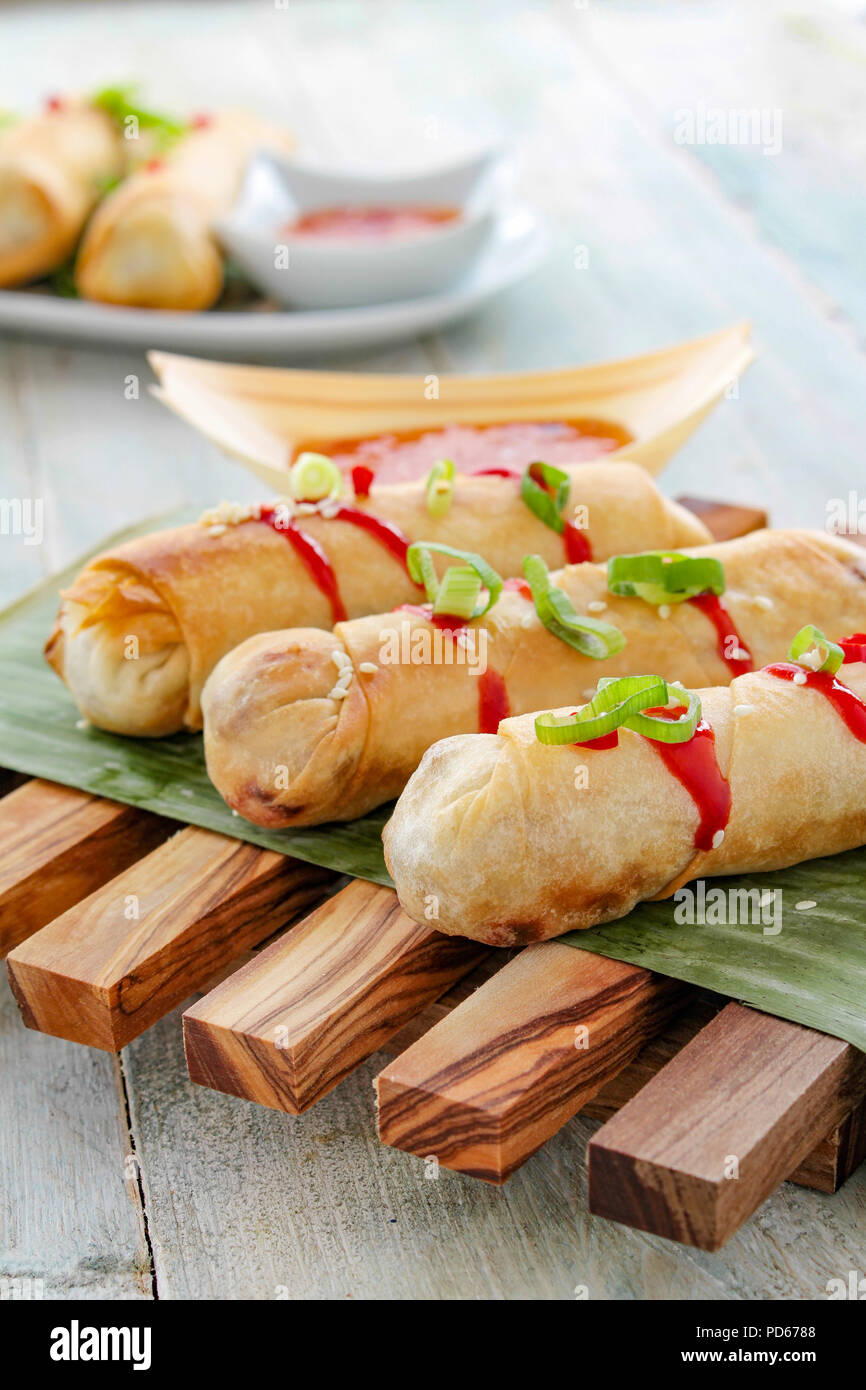chinese spring roll appetizer Stock Photo - Alamy