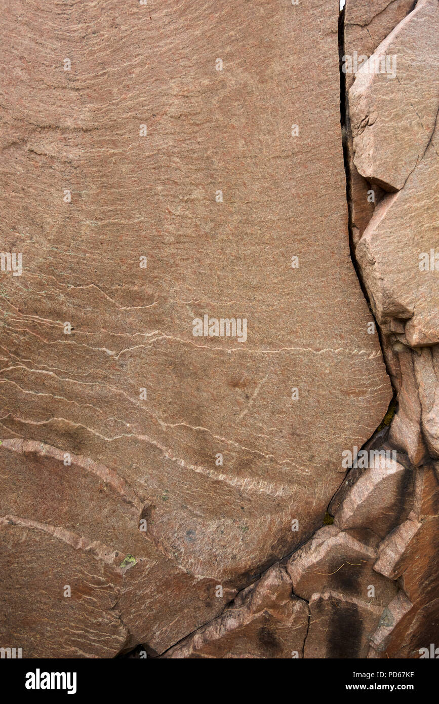 Pink granite of the Canadian Shield, typical of the bedrock in ...
