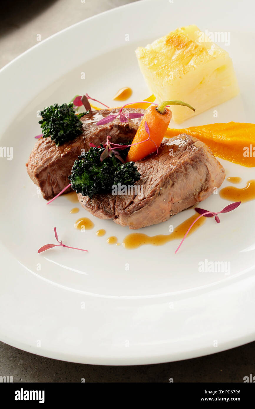 Plated pork main hi-res stock photography and images - Alamy