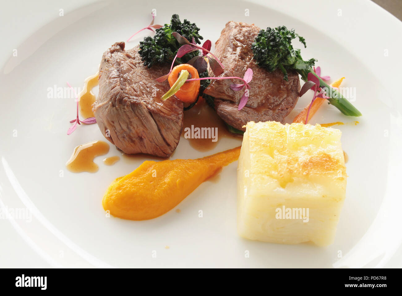 plated lamb main meal Stock Photo - Alamy