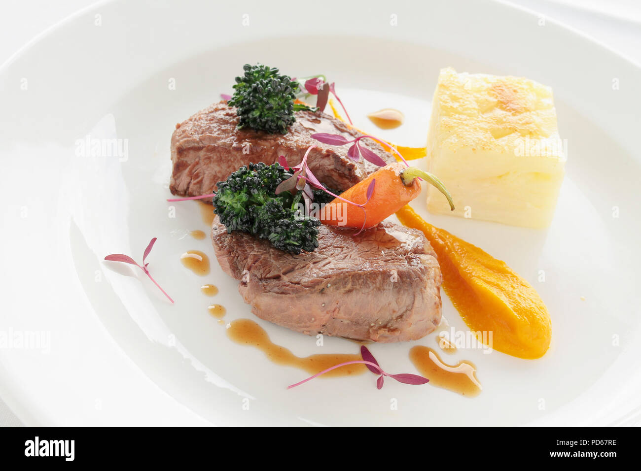 plated lamb main meal Stock Photo - Alamy