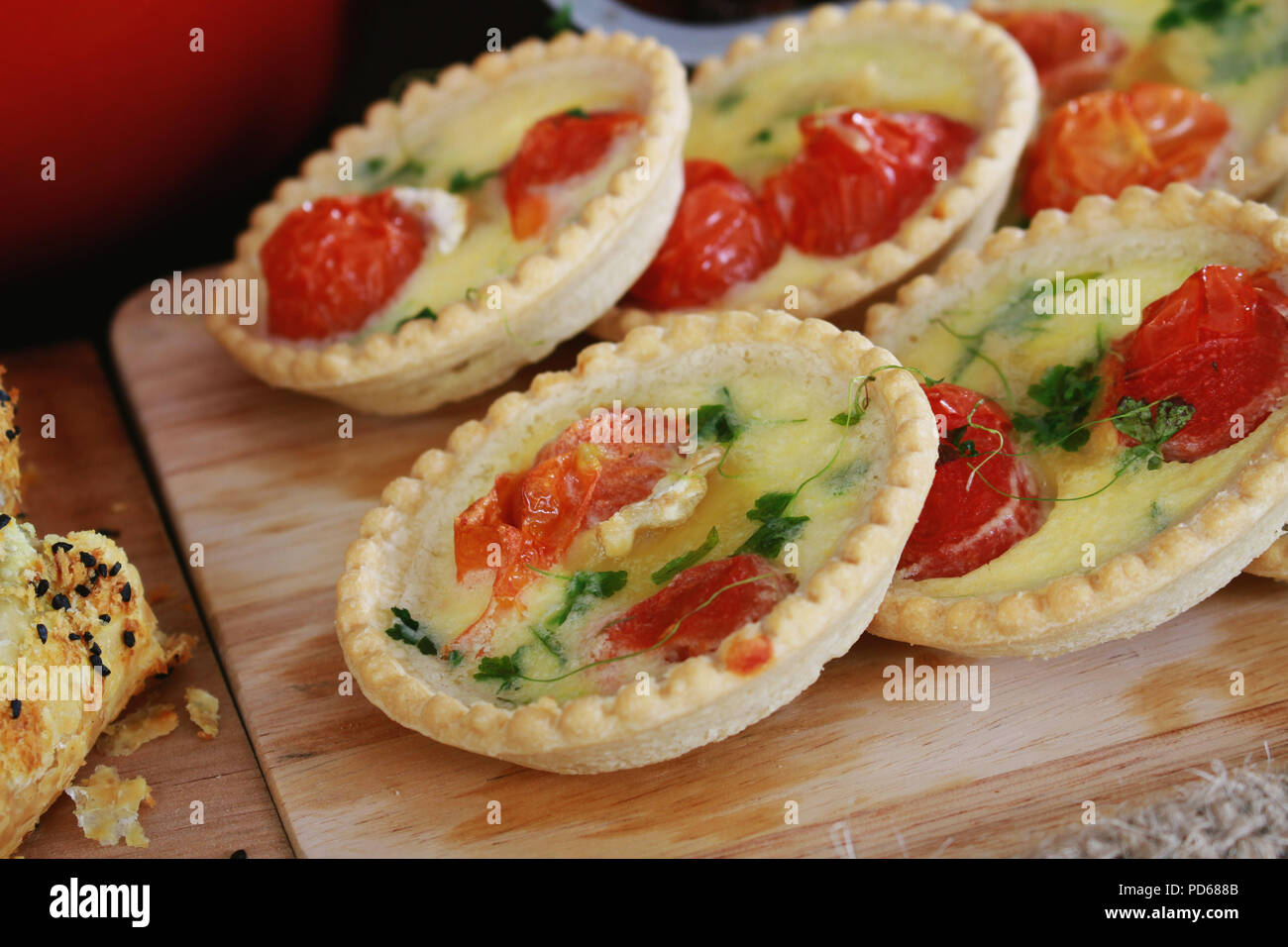 Plated buffet food hi-res stock photography and images - Alamy