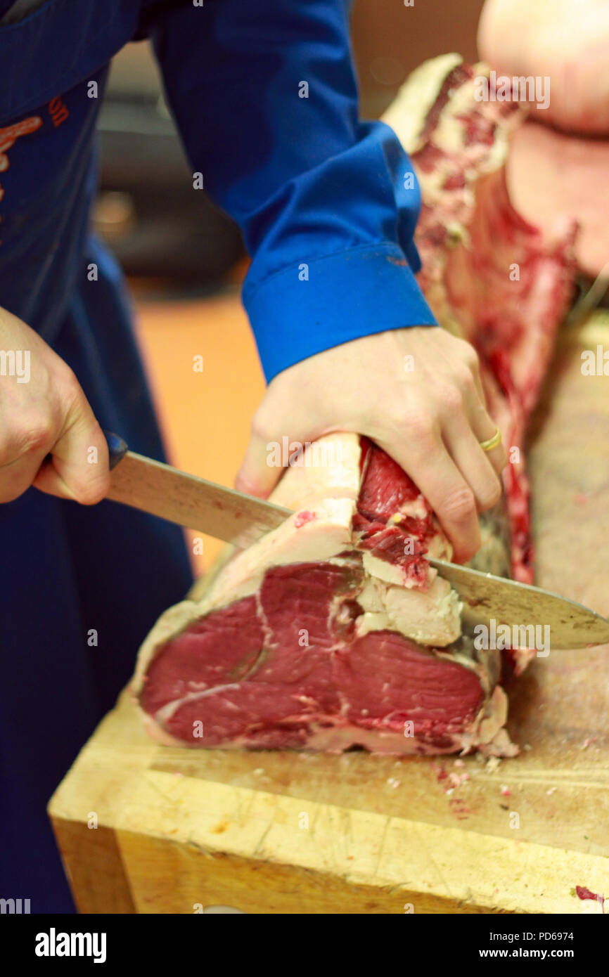 Butchering lamb hi-res stock photography and images - Alamy