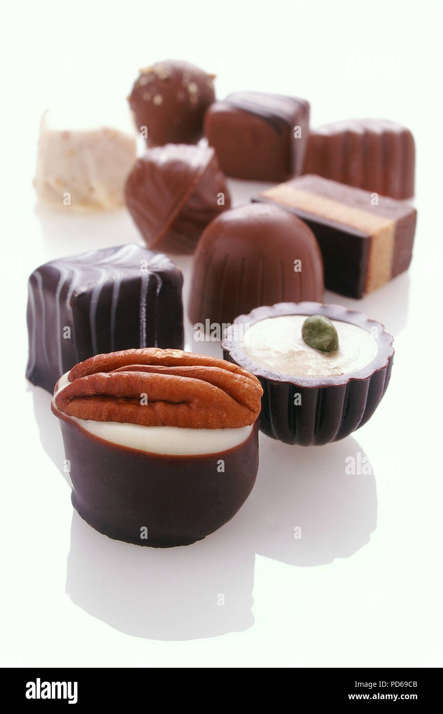 Handmade artisan chocolates hi-res stock photography and images - Alamy