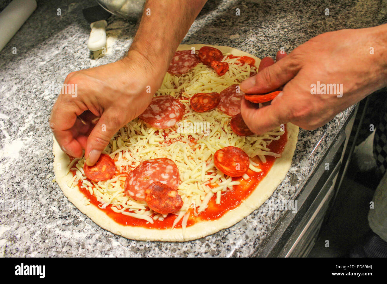 Chef making fresh pizza hi-res stock photography and images - Alamy