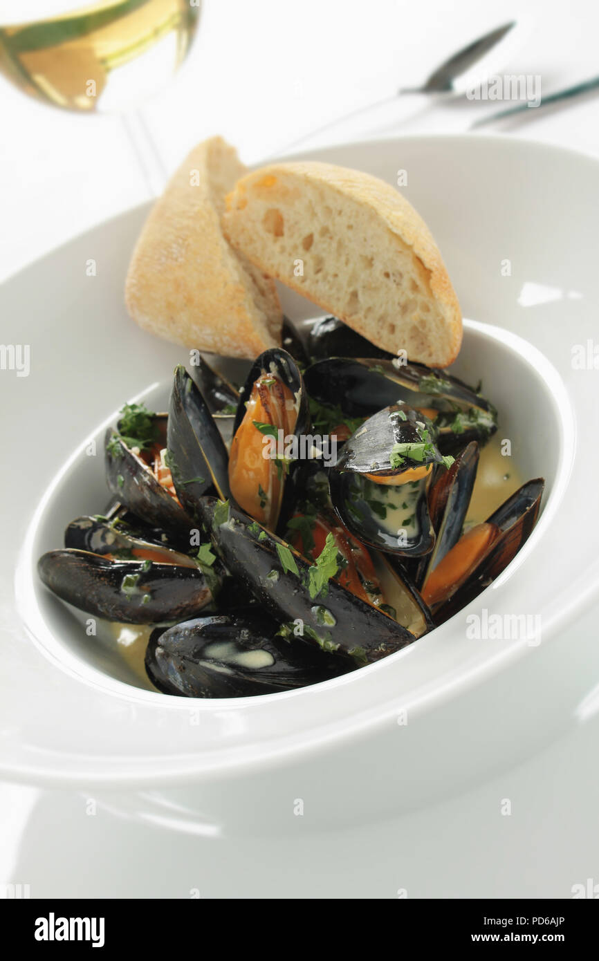 plated fish meal Stock Photo - Alamy