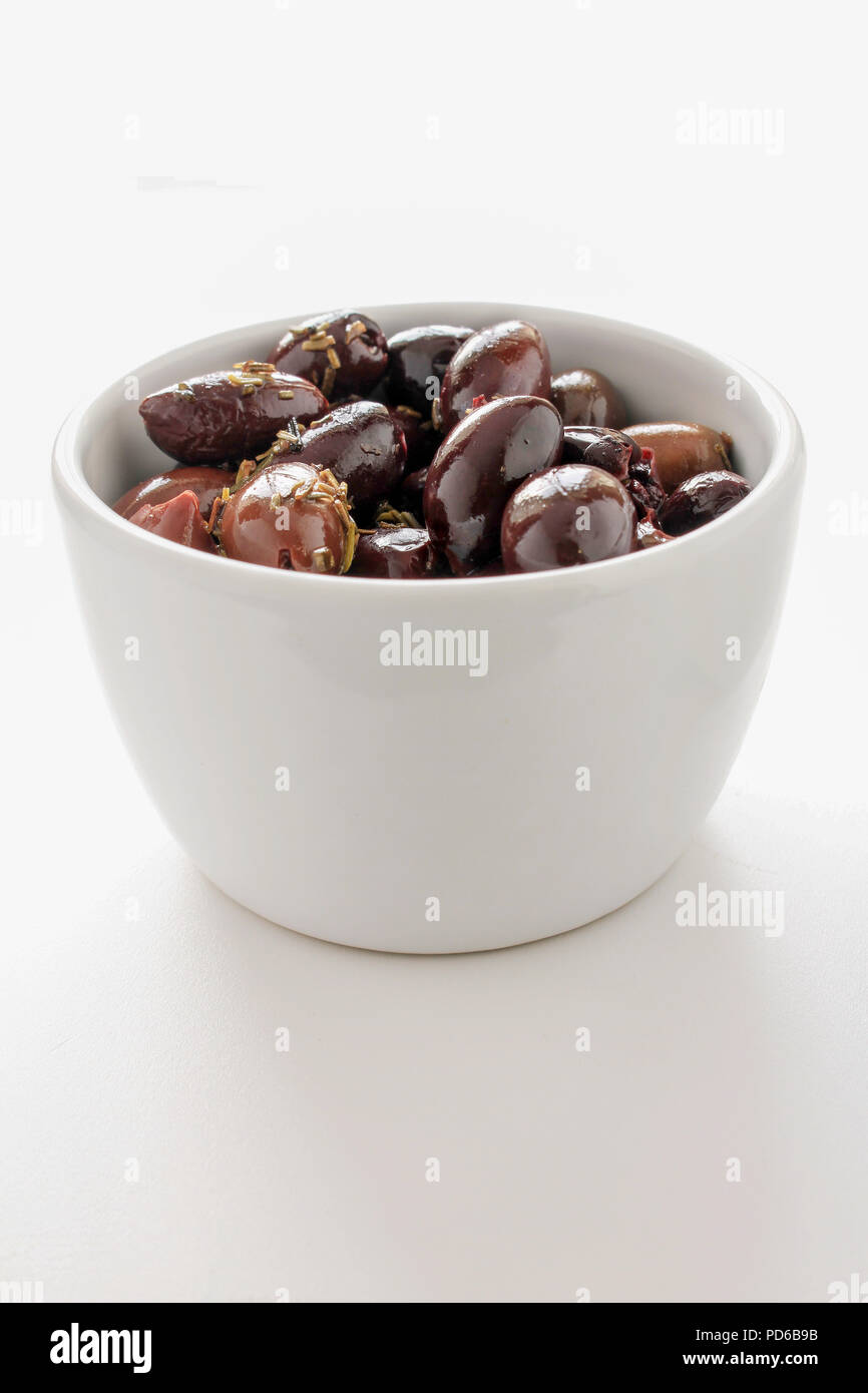 fresh olives in dish Stock Photo - Alamy