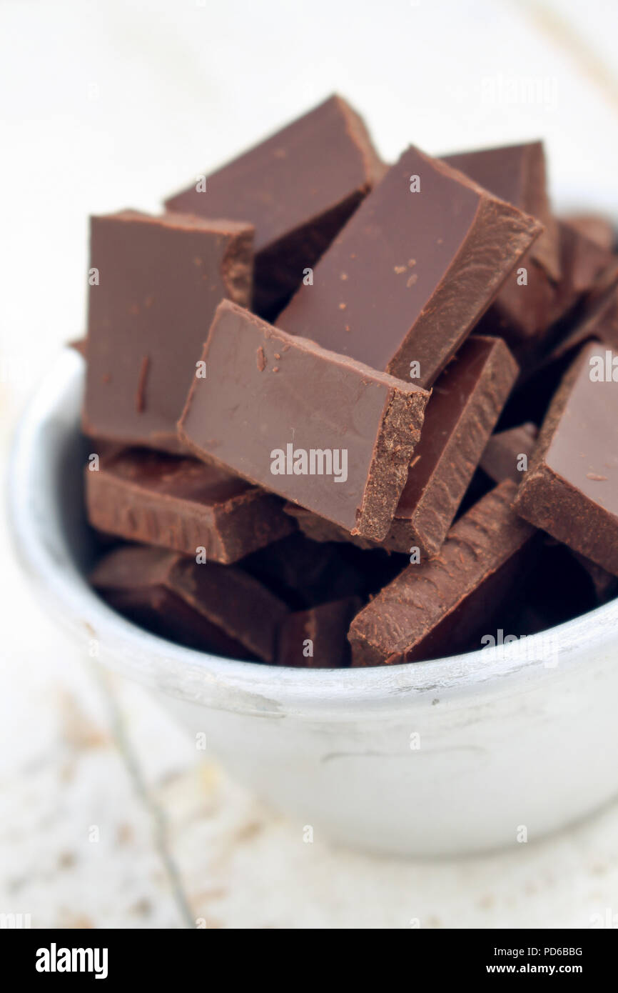 Loose chocolate hi-res stock photography and images - Alamy