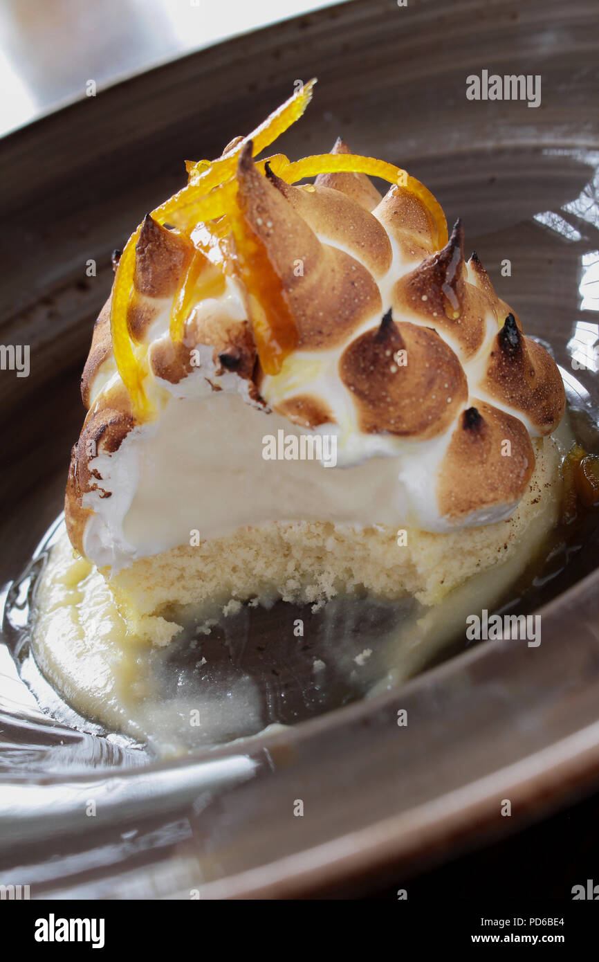 Baked alaska dessert hi-res stock photography and images - Alamy