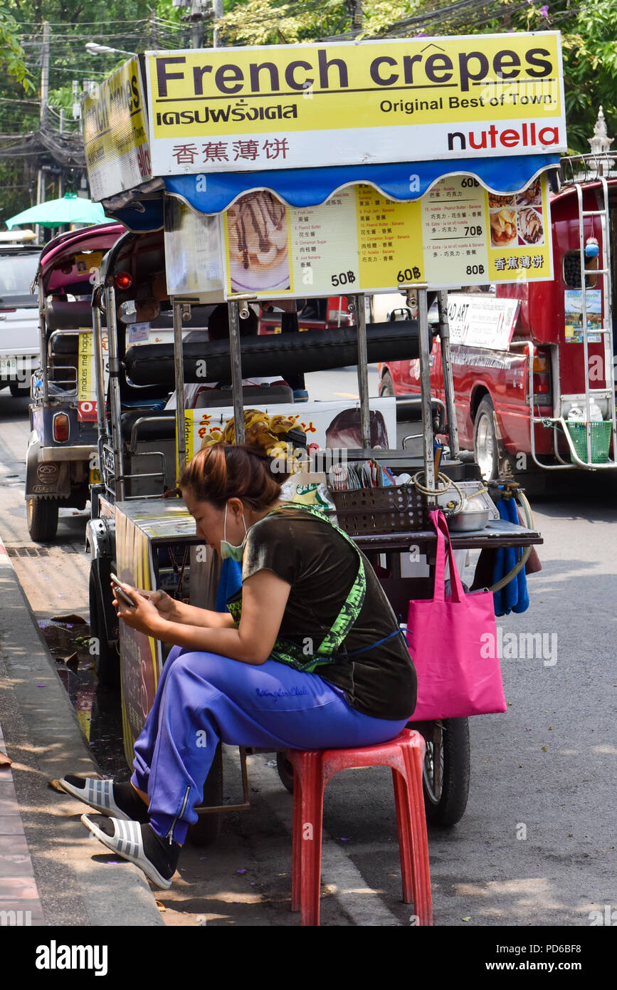 Thai stall holder hi-res stock photography and images - Alamy