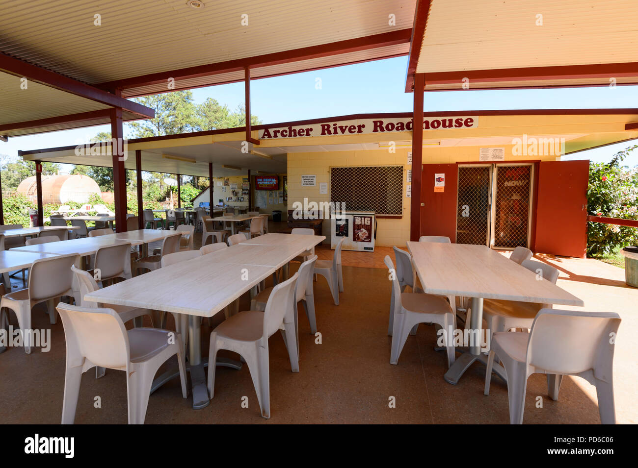 Archer River Roadhouse on the Peninsula Development Road (PDR), Cape ...