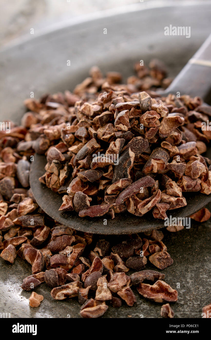 Coco nibs hi-res stock photography and images - Alamy