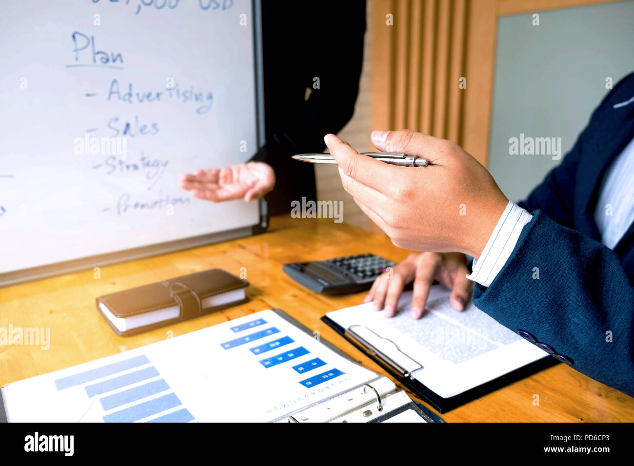 Business people finance investor hi-res stock photography and images ...