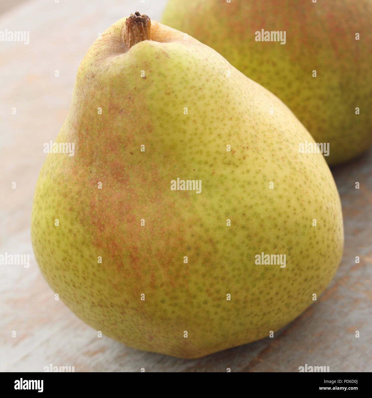fresh ripe english pears Stock Photo - Alamy