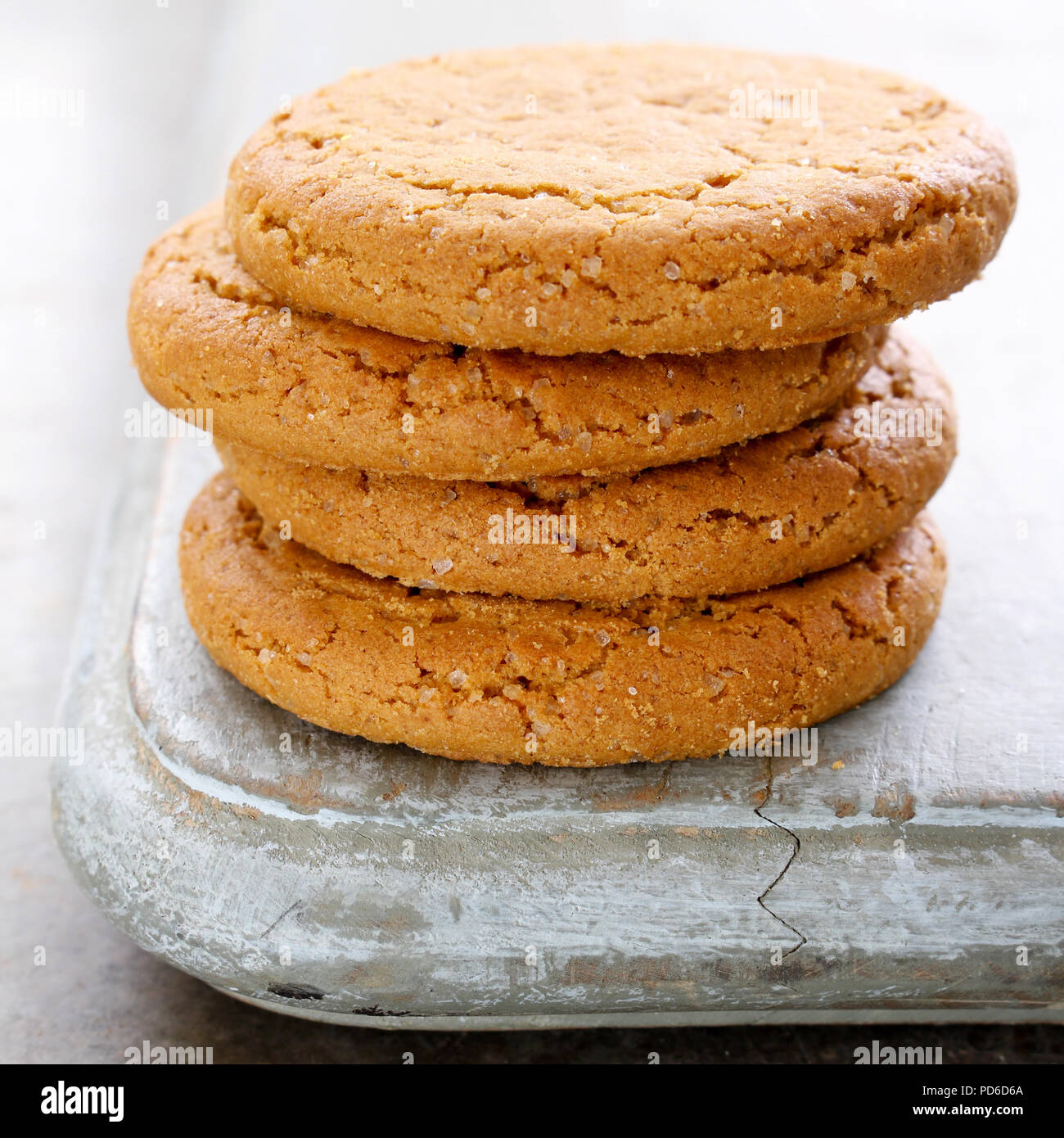 ginger snap biscuits Stock Photo - Alamy