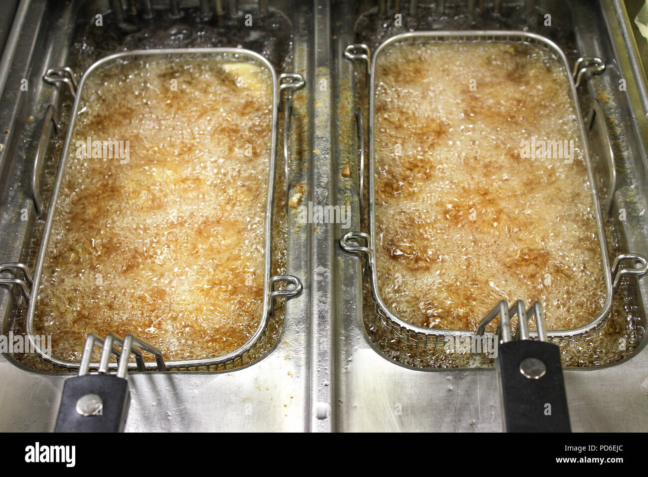 Deep fat fryer hi-res stock photography and images - Alamy