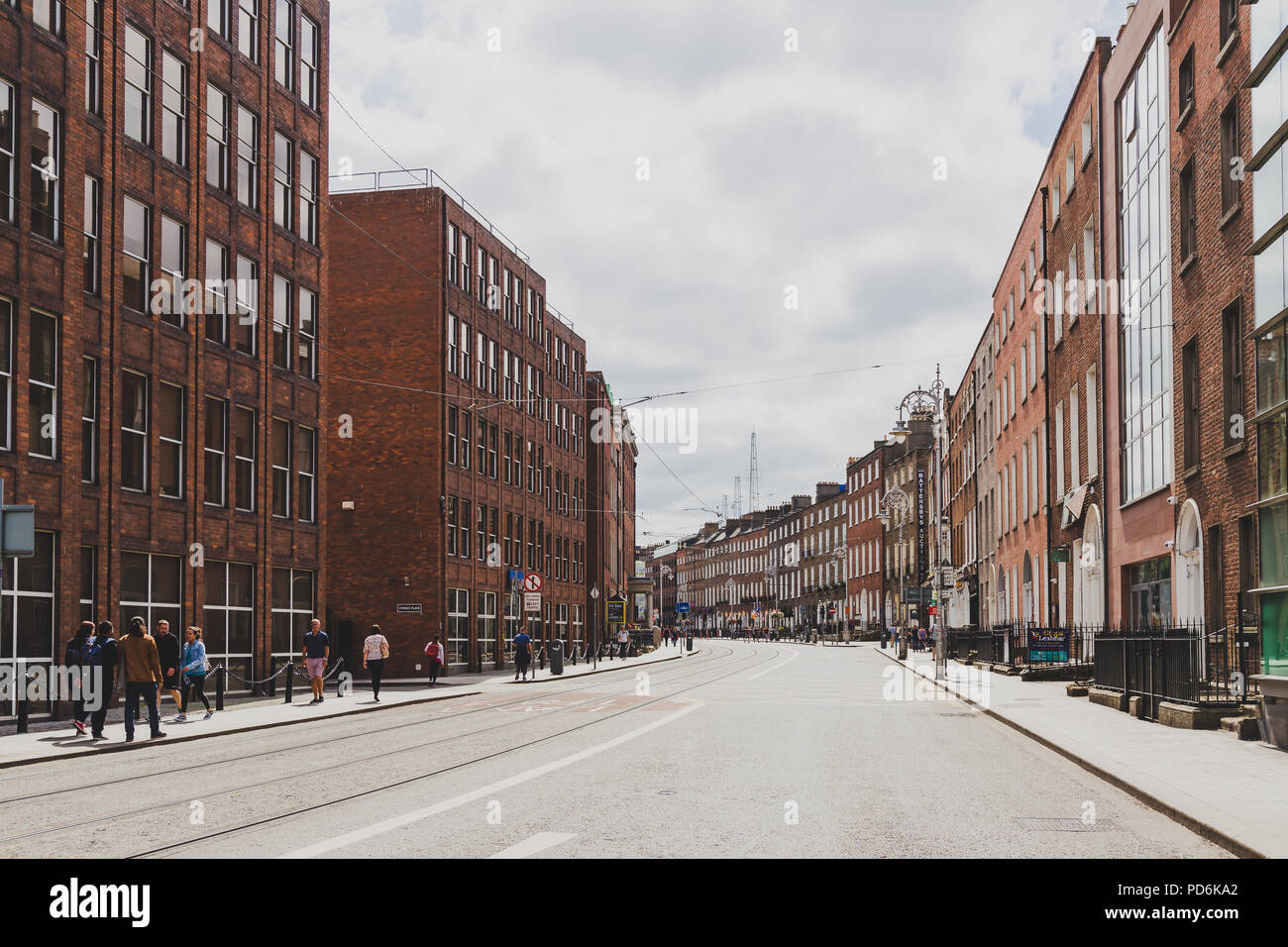 Harcourt street dublin hi-res stock photography and images - Alamy