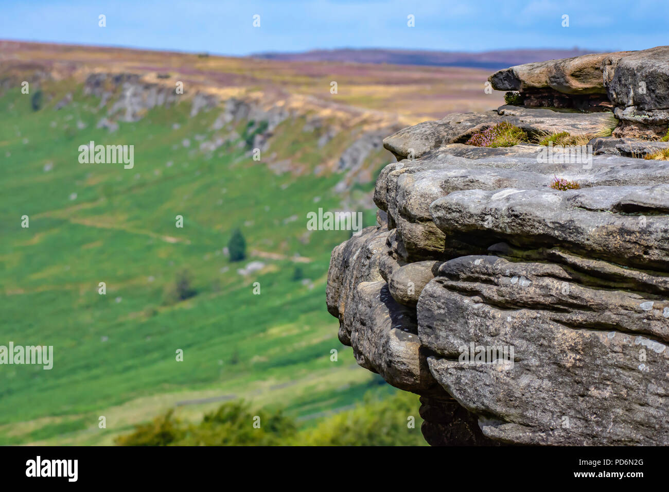 Overhang Cliff Stock Photos & Overhang Cliff Stock Images - Alamy