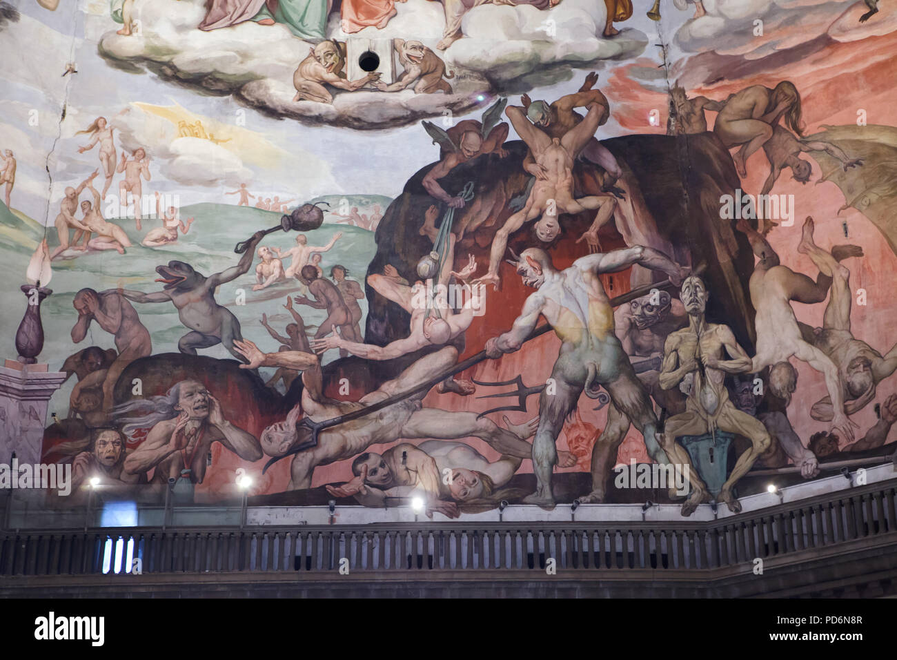 Scene di inferno hi-res stock photography and images - Alamy