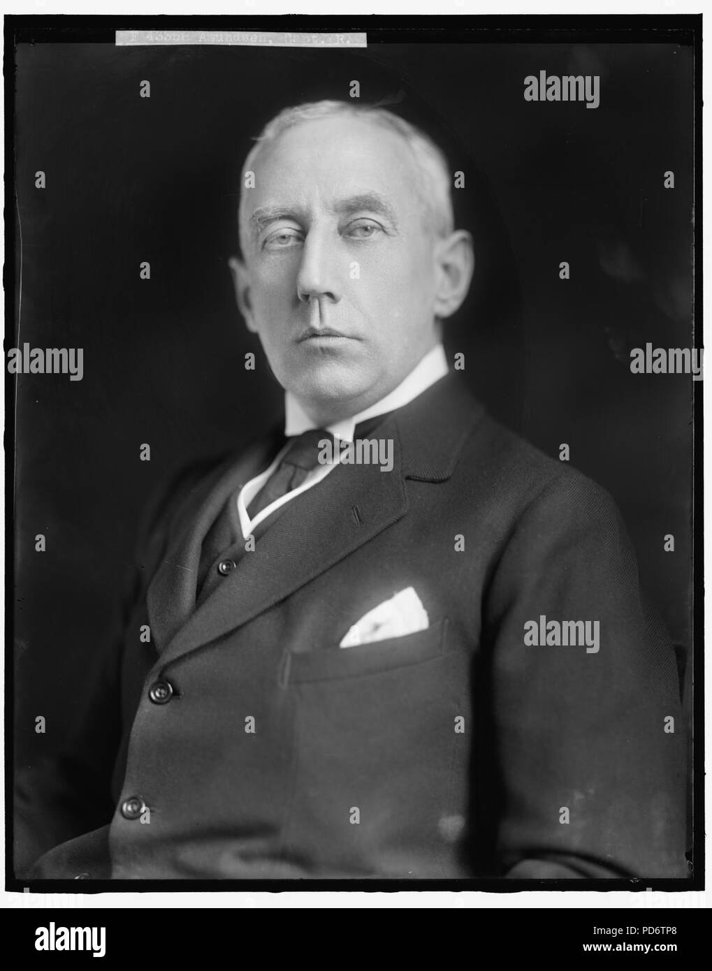 Captain roald amundsen hi-res stock photography and images - Alamy