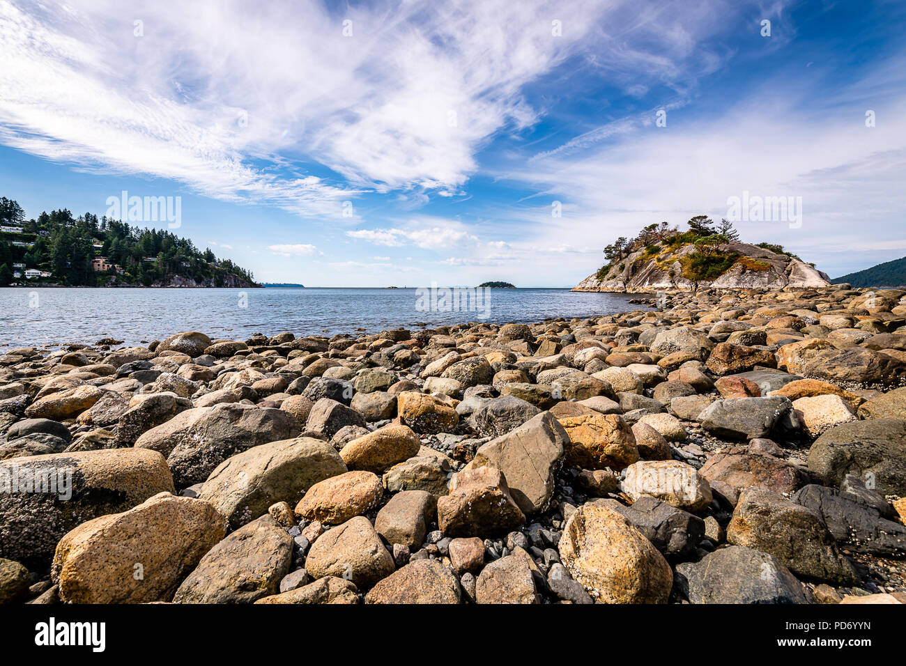 Whyte clouds hi-res stock photography and images - Alamy