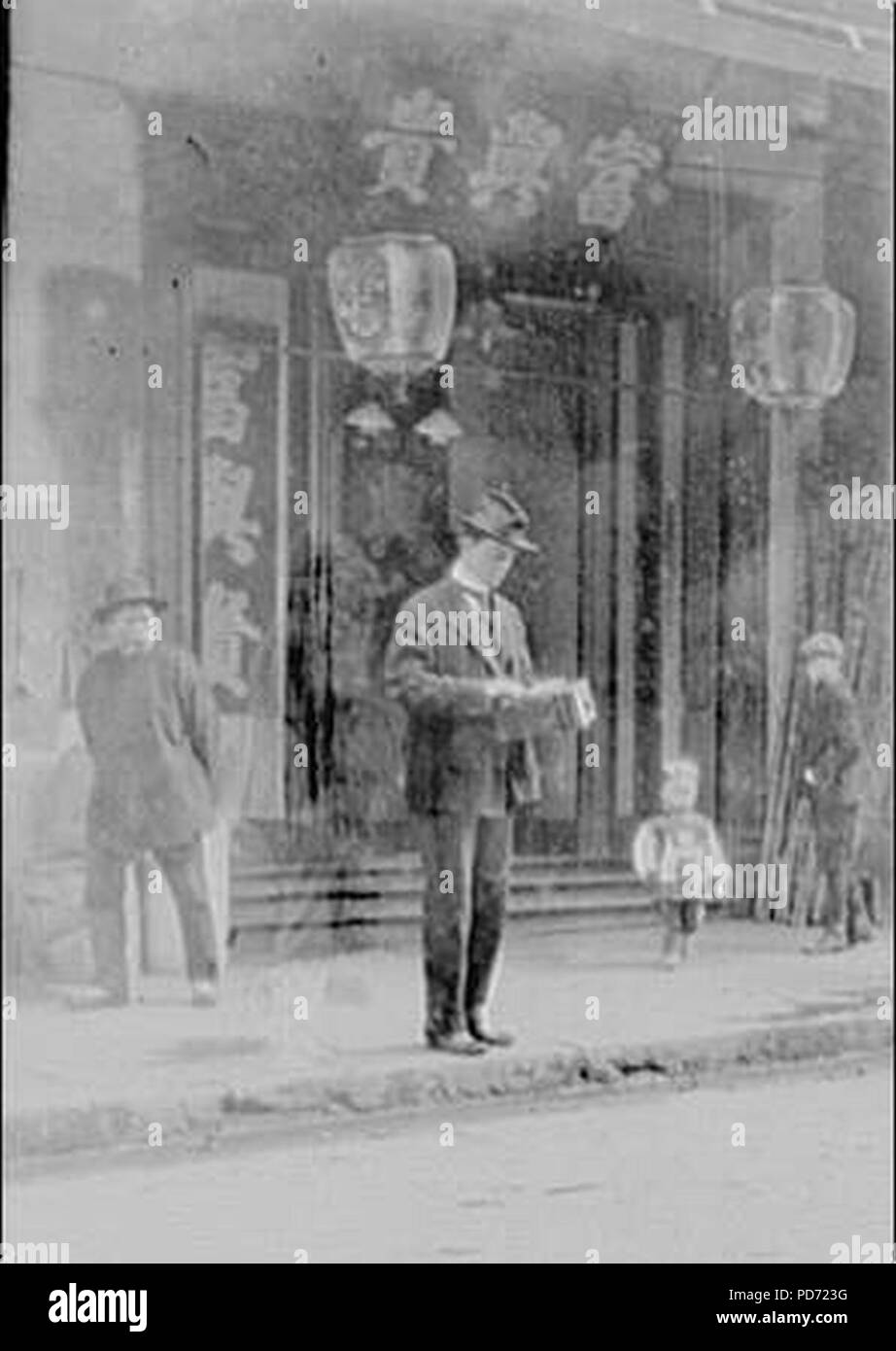 Unsuspecting Black and White Stock Photos & Images - Alamy