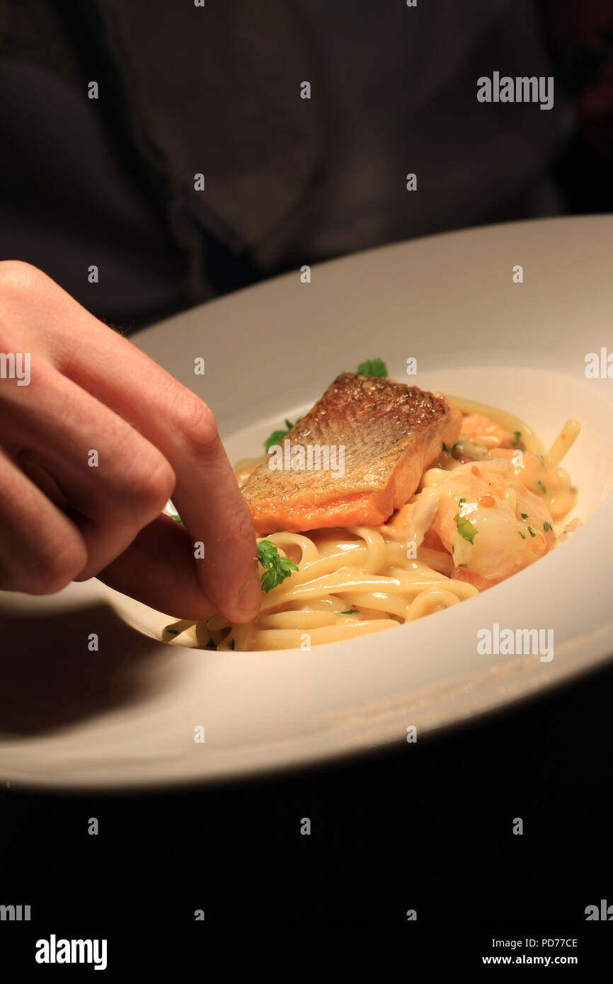 Plating fish meal hi-res stock photography and images - Alamy