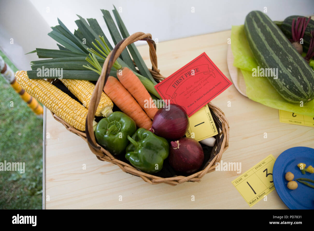 Prizewinning vegetables hi-res stock photography and images - Alamy