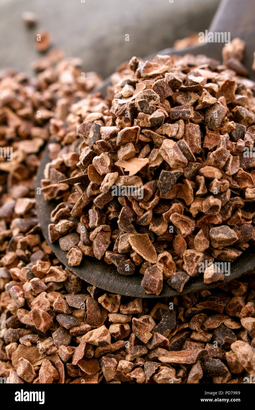 Coco nibs hi-res stock photography and images - Alamy