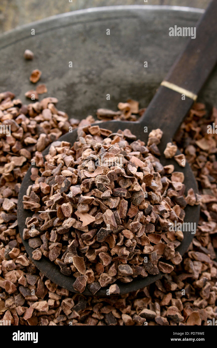 loose cacoa nibs Stock Photo - Alamy