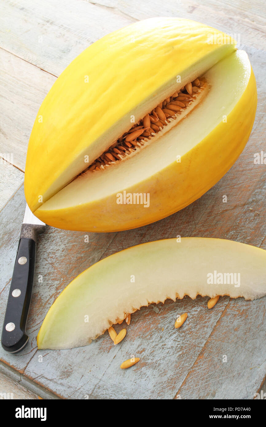 preparing fresh melon Stock Photo - Alamy