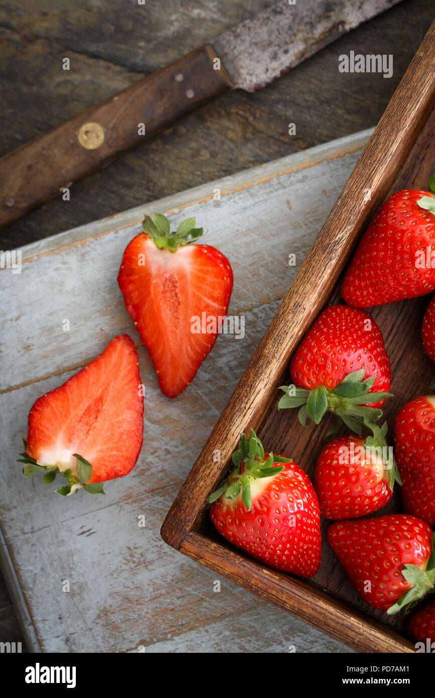 fresh fruit strawberries Stock Photo - Alamy