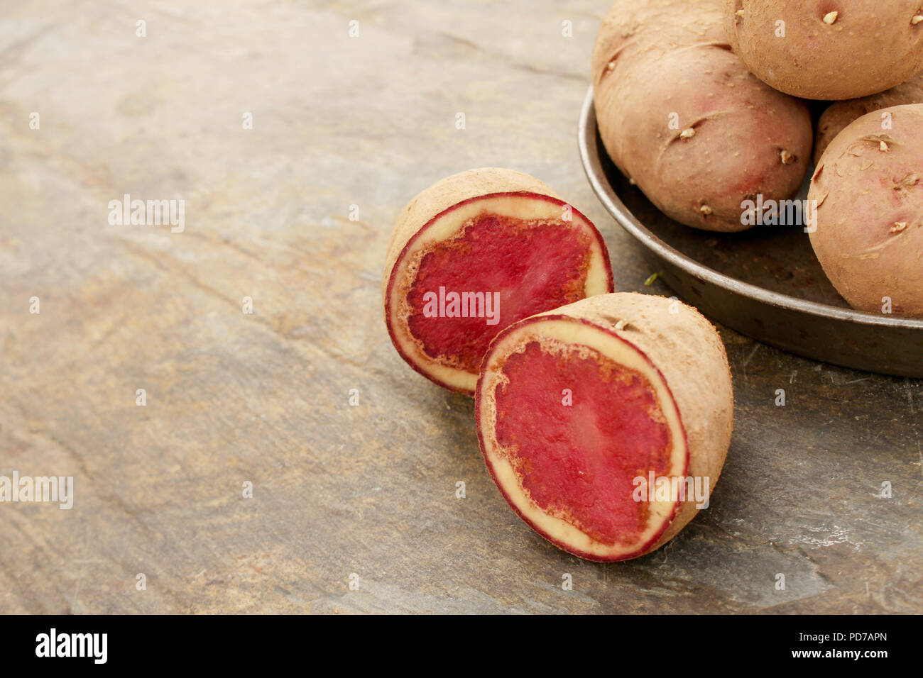 Speciality heritage potatoes hi-res stock photography and images - Alamy
