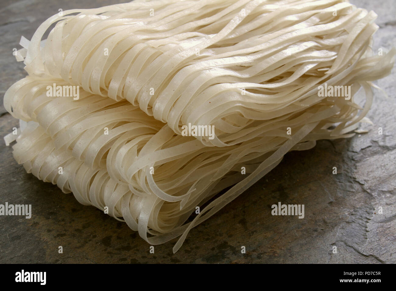 dried rice noodles Stock Photo - Alamy