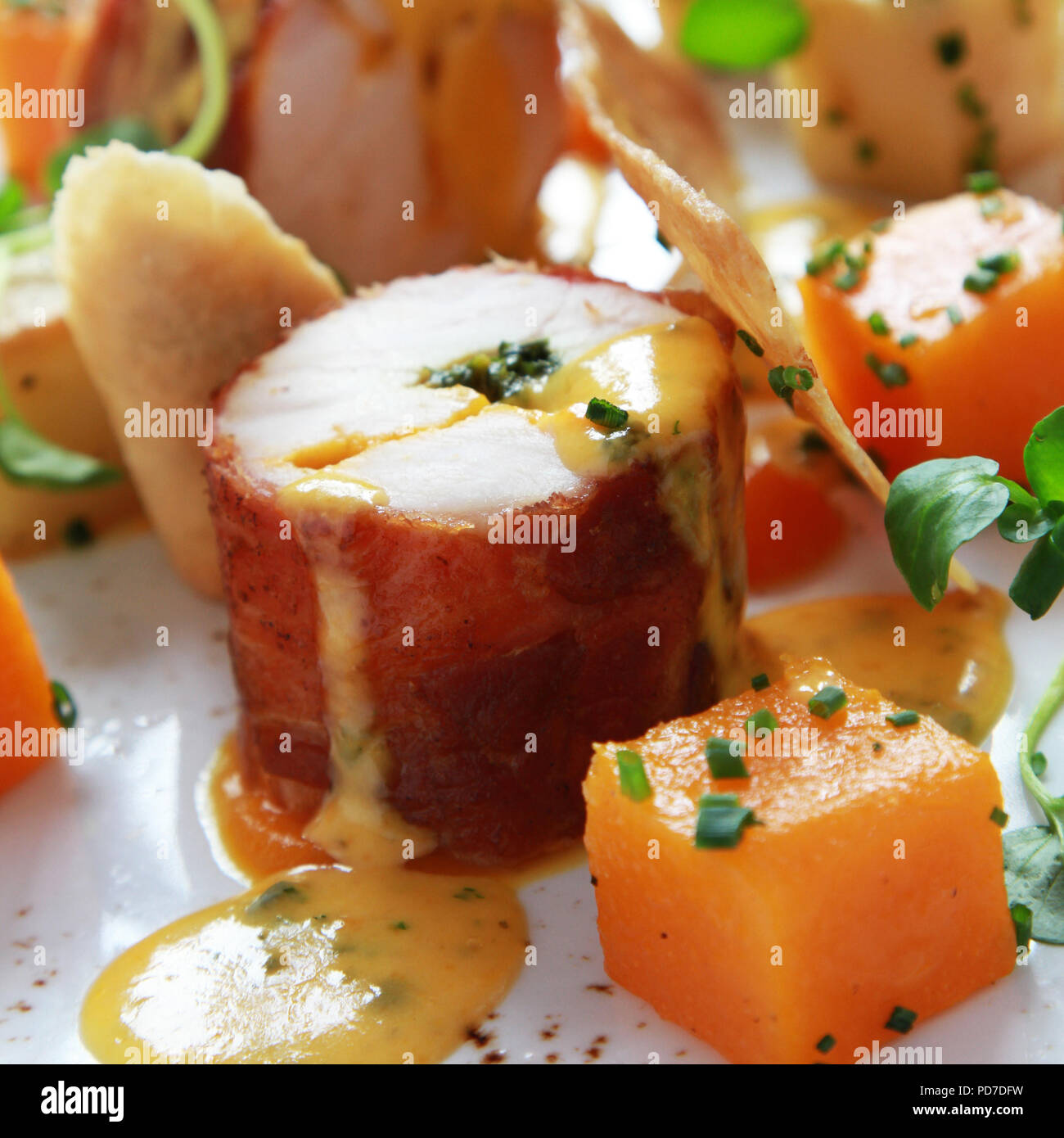 plated chicken main meal Stock Photo - Alamy