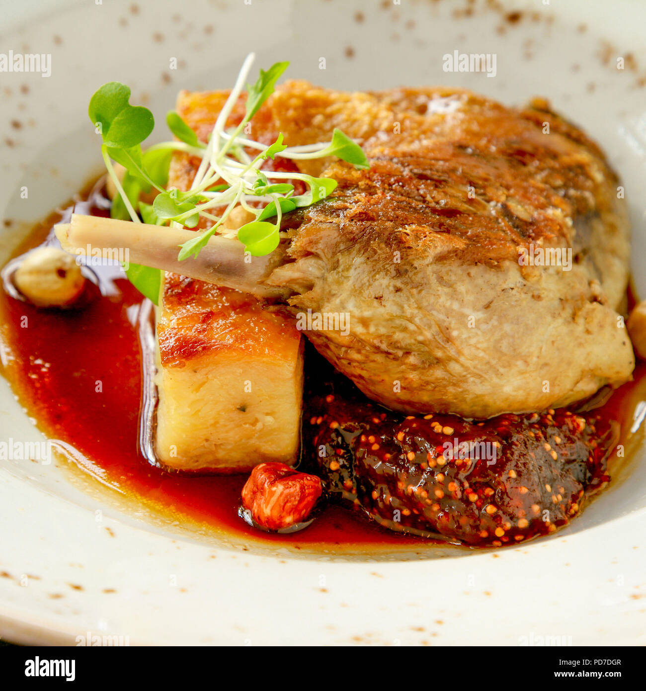 Plated duck dinner hi-res stock photography and images - Alamy