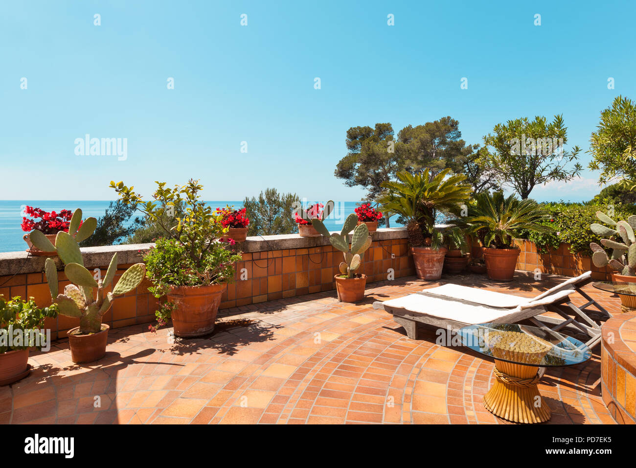 Modern patio from exterior hi-res stock photography and images - Alamy
